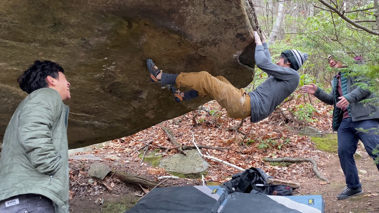 3005 v8 - Rose Ledge Boulders, Rose Ledge Bouldering - Watch Beta Videos