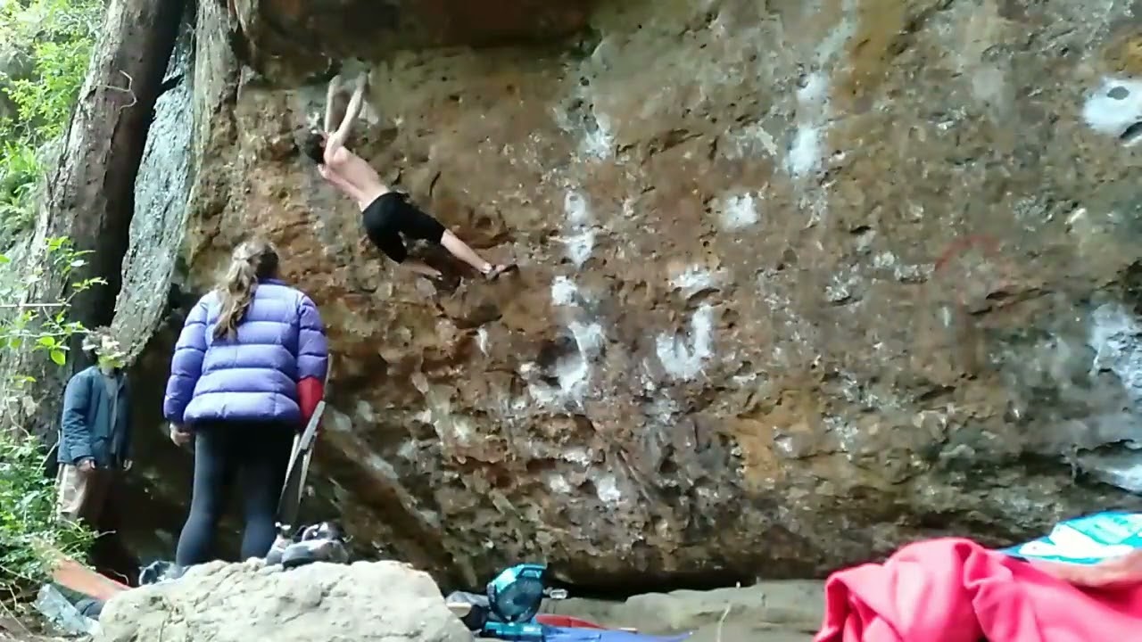 Bread v11 - Nowra Bouldering - Watch Beta Videos