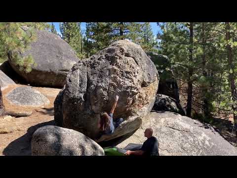 Mars Attacks v3 - Pie Shop, Lake Tahoe Bouldering - Watch Beta Videos